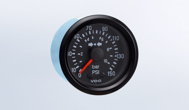 150 PSI/10 bar Mechanical Air Pressure Gauge, 12V - VDO Instruments